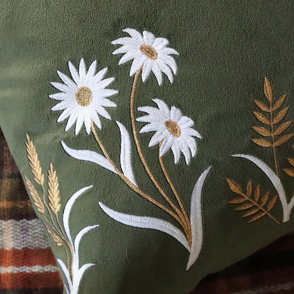 Golden Harvest Daisy – Embroidery Library